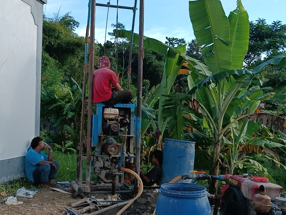 Realisasi Sedekah Sumur Bor untuk Masjid dan Pesantren Tahfidz ...